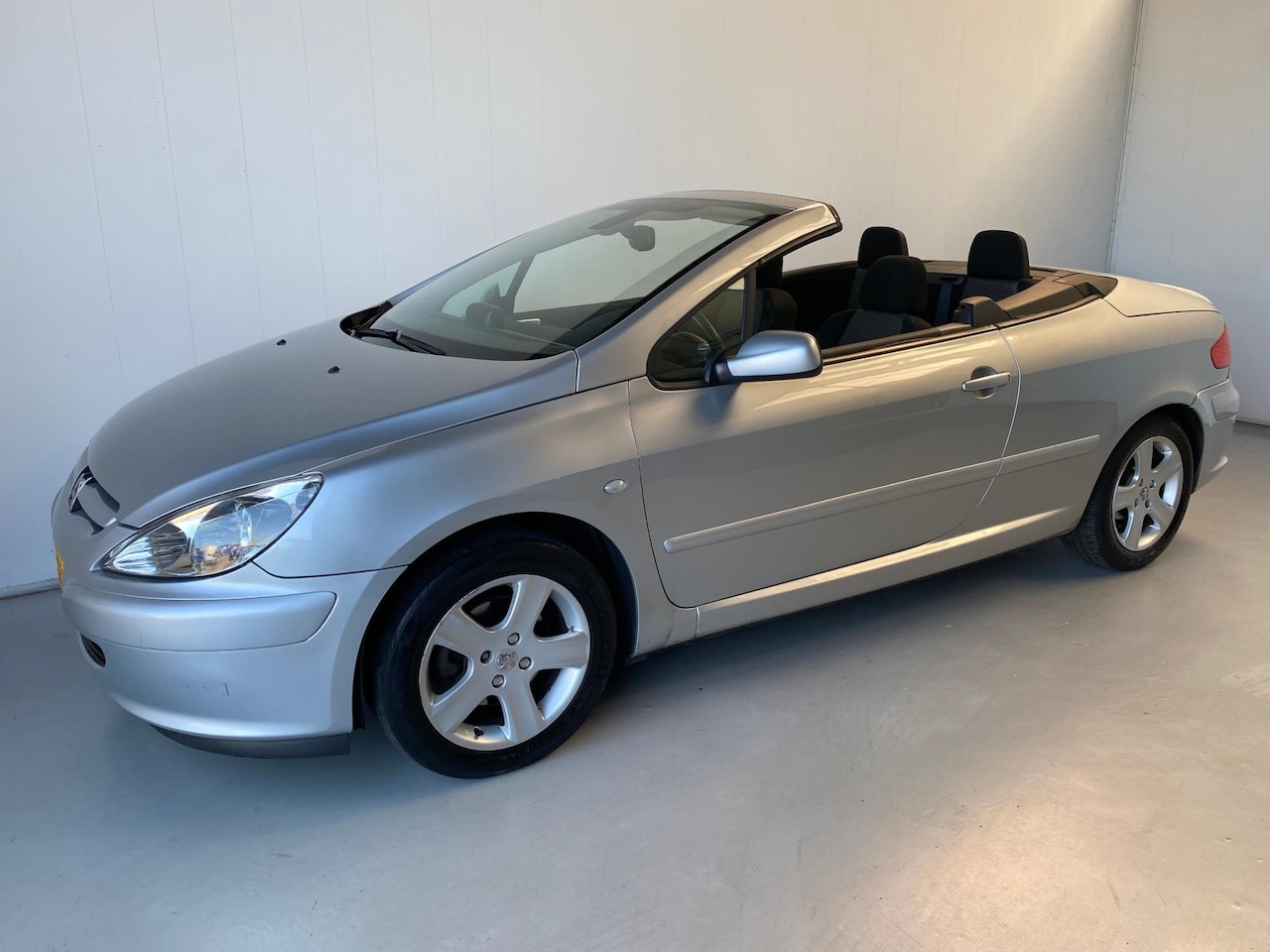 Peugeot 307 CC 2.0-16V Cabriolet Navigatie Climate+Cruise control 2004 ...