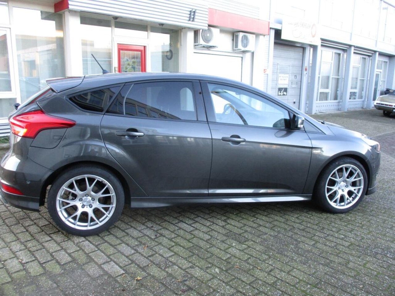 Ford Focus 140 PK ST Line 2018 Benzine - Occasion te koop op AutoWereld.nl