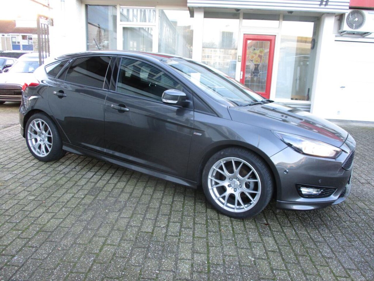 Ford Focus 140 PK ST Line 2018 Benzine - Occasion te koop op AutoWereld.nl