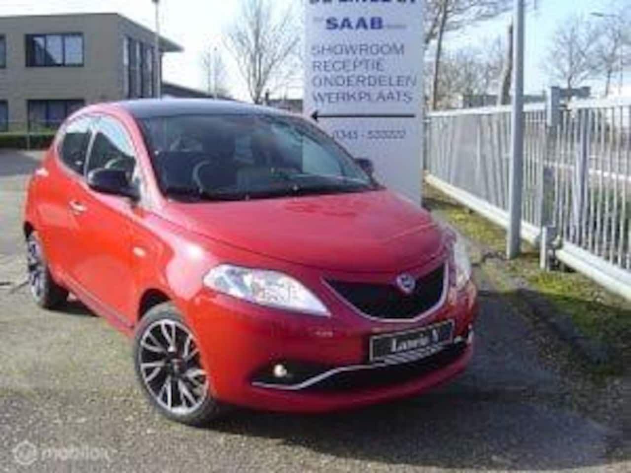 Lancia Y(psilon) Ypsilon 1.2 Fire Evo Gold 2016 Benzine - Occasion te ...