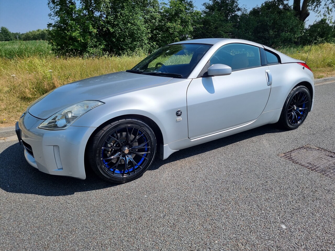 Nissan 350Z 3.5 V6 VQ35HR € 15.661, - excl btw now in Holland 2007 ...