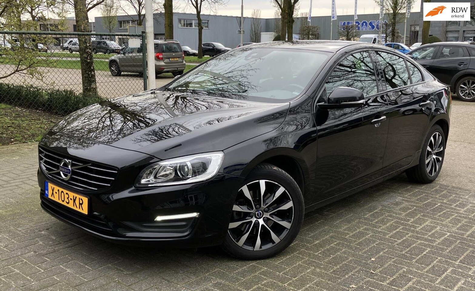 Volvo S60 Automaat Leder LM Navi BTW wagen 2019 Benzine - Occasion te ...