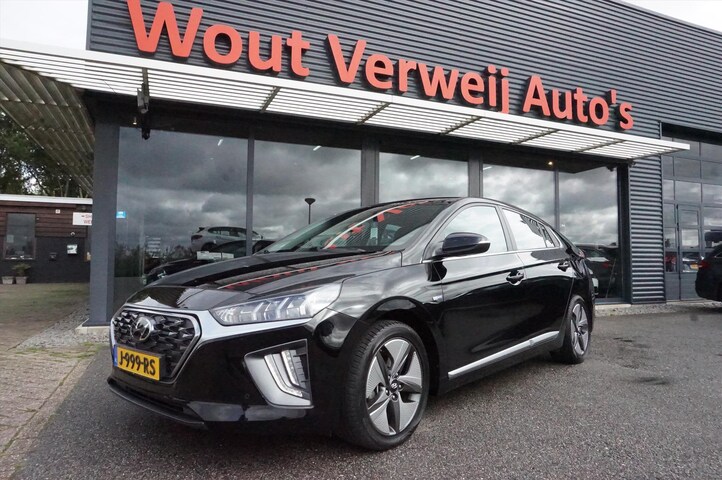 Hyundai IONIQ 1.6 GDI Blue HEV 141 pk DCT Comfort Plus 2021 Hybride Occasion te koop op AutoWereld