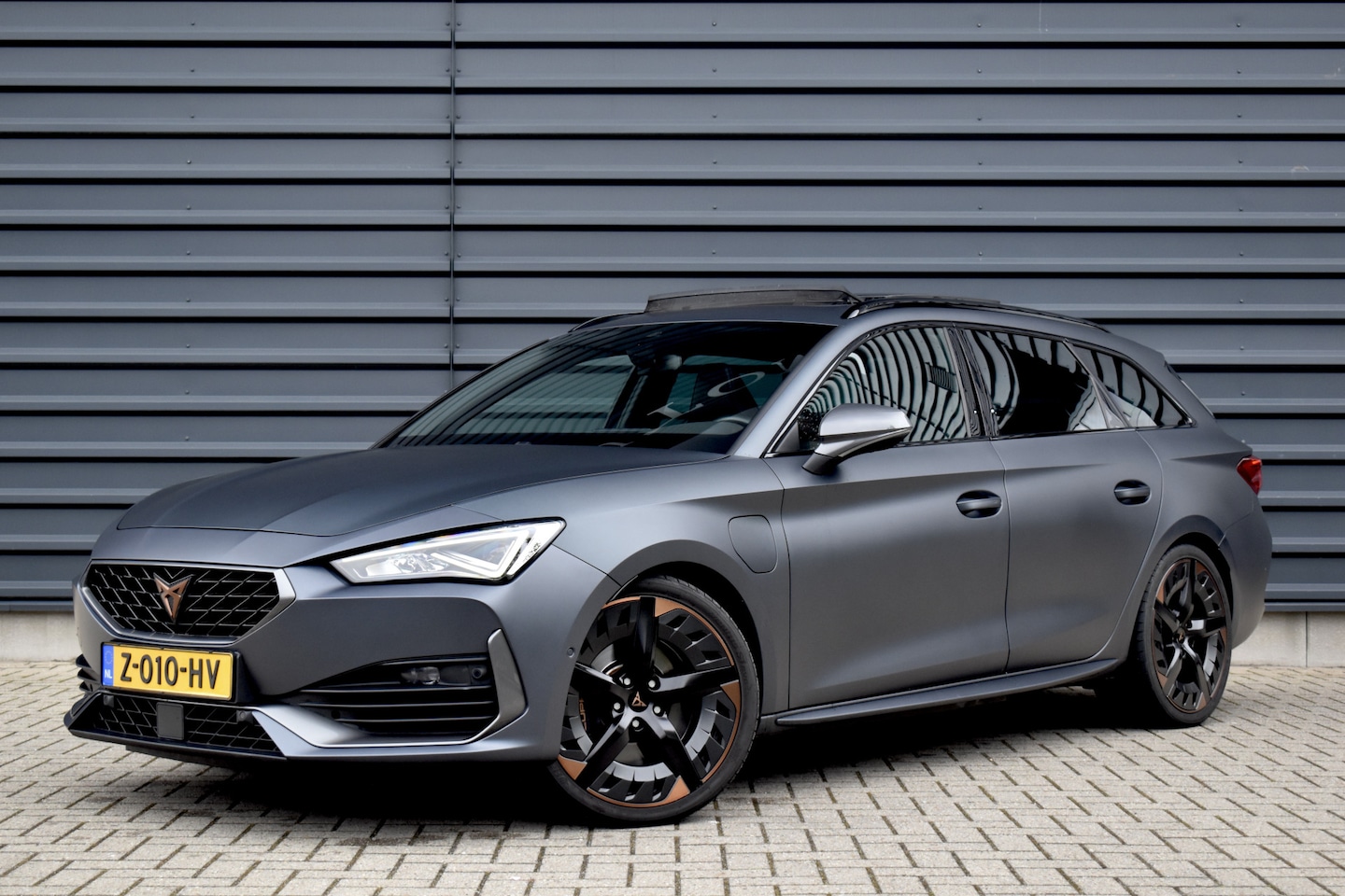 CUPRA Leon Sportstourer 1.4 e-Hybrid VZ Copper Edition | Panoramadak ...