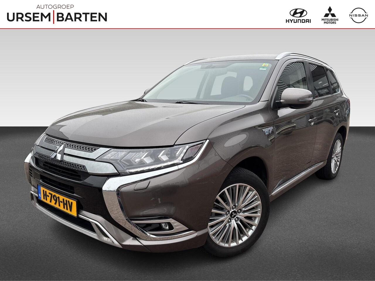 Mitsubishi Outlander 2.4 PHEV Pure+ Apple Carplay/Android Auto ...