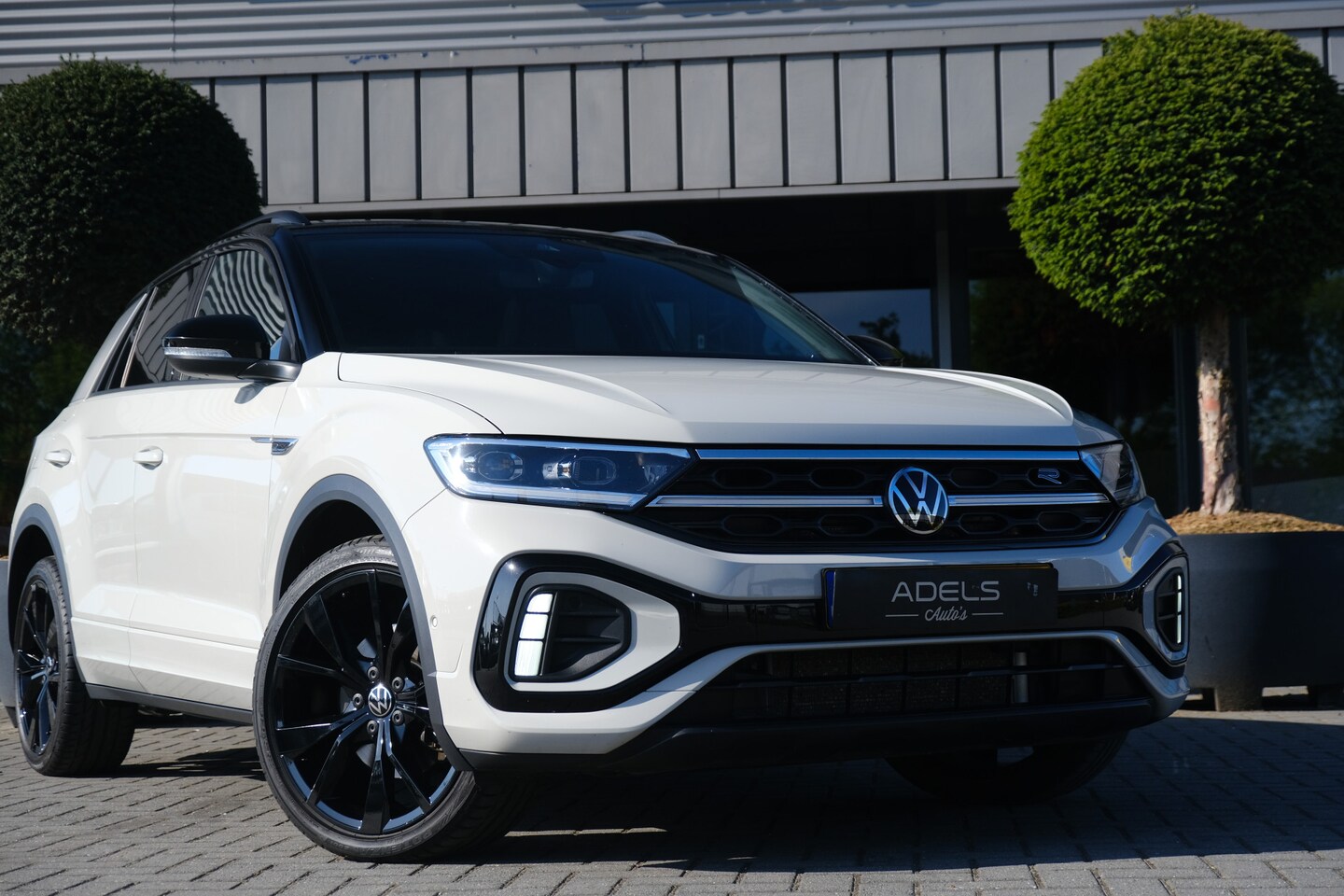 Volkswagen T-Roc 1.5 TSI R-Line Business Panodak Beats Audio IQ Light ...