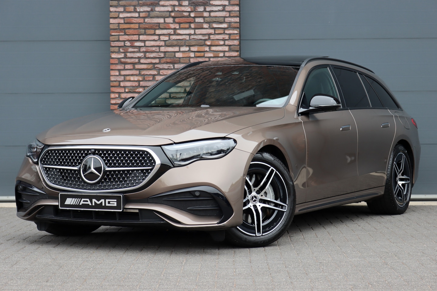 Mercedes-Benz E-klasse 300 e AMG Line Aut9 | MBUX Hyperscreen ...