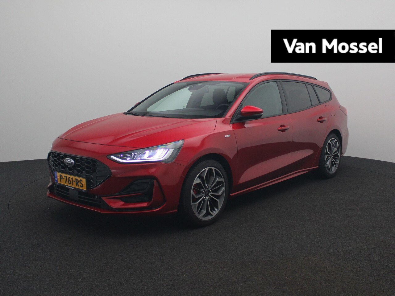 Ford Focus Wagon 1.0 EcoBoost ST Line X Business | Navigatie | Winter ...