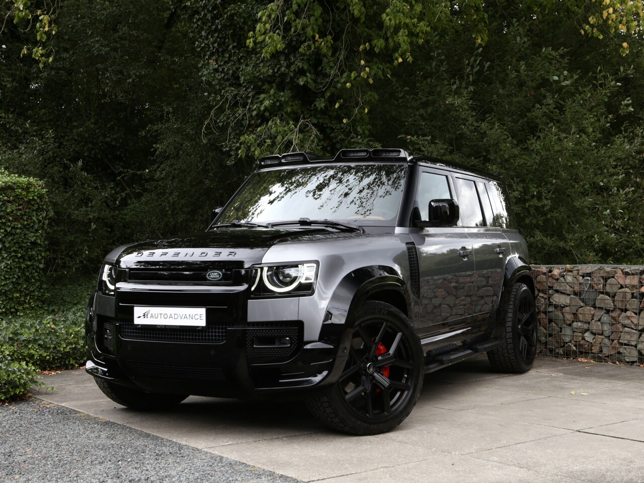 Land Rover Defender 110 3.0 P400 Urban HSE X-Dynamic 7 Seater 2020 ...