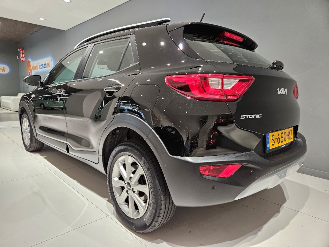 Kia Stonic 1.0 T-GDi MHEV 100pk DynamicLine Airco Parkeersensor ...