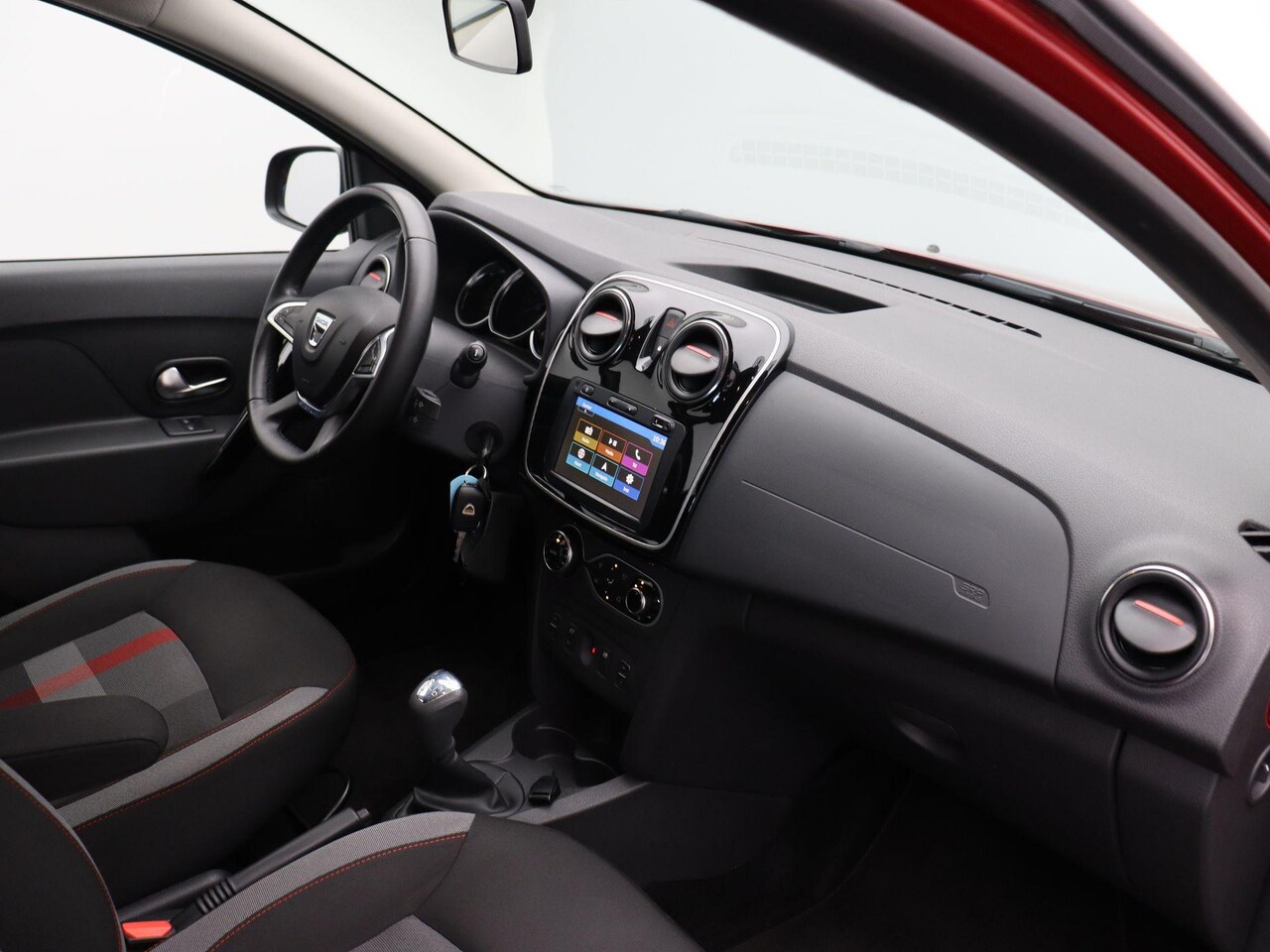 Dacia Logan MCV 0.9 TCe Tech Road | Automaat | Achteruitrij camera ...