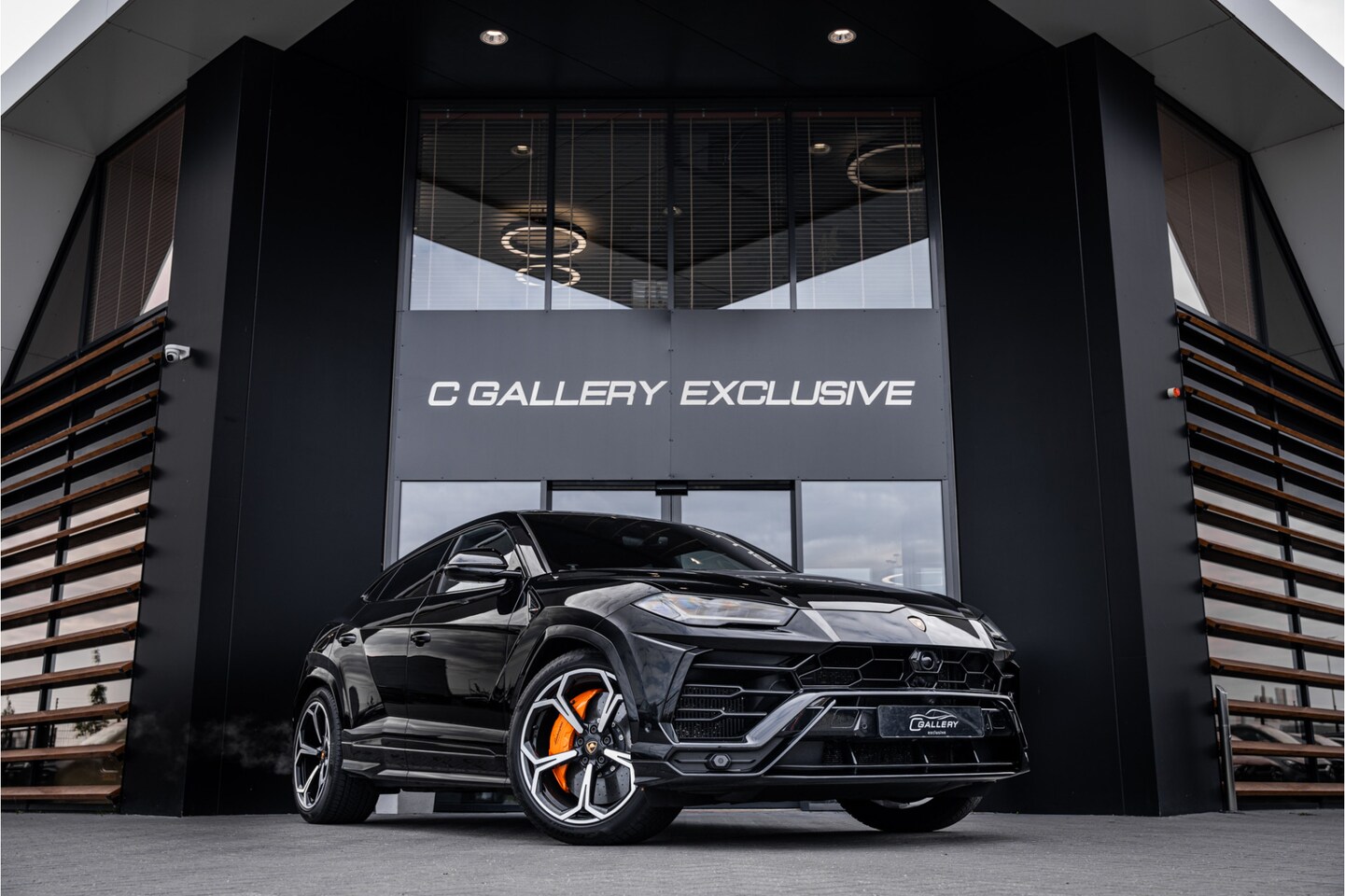 Lamborghini Urus 4.0 V8 - 5-zits l Akrapovic l Panorama l B&O | Dealer O.H 2021 Benzine ...