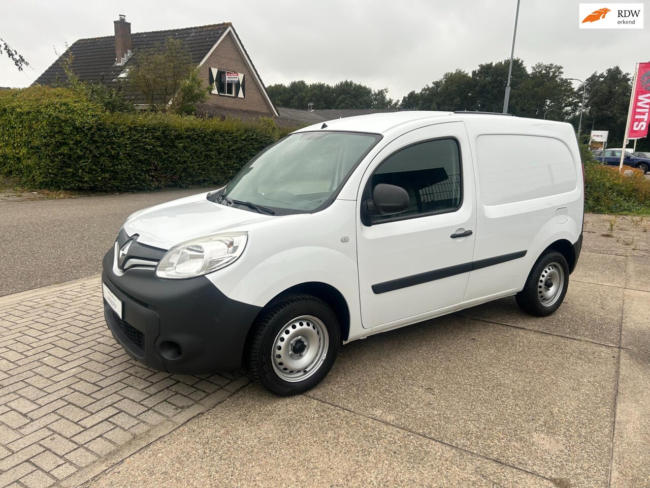 Renault Kangoo Express 1.6 Benzine lage wegenbelasting BTW BPM vrij ...