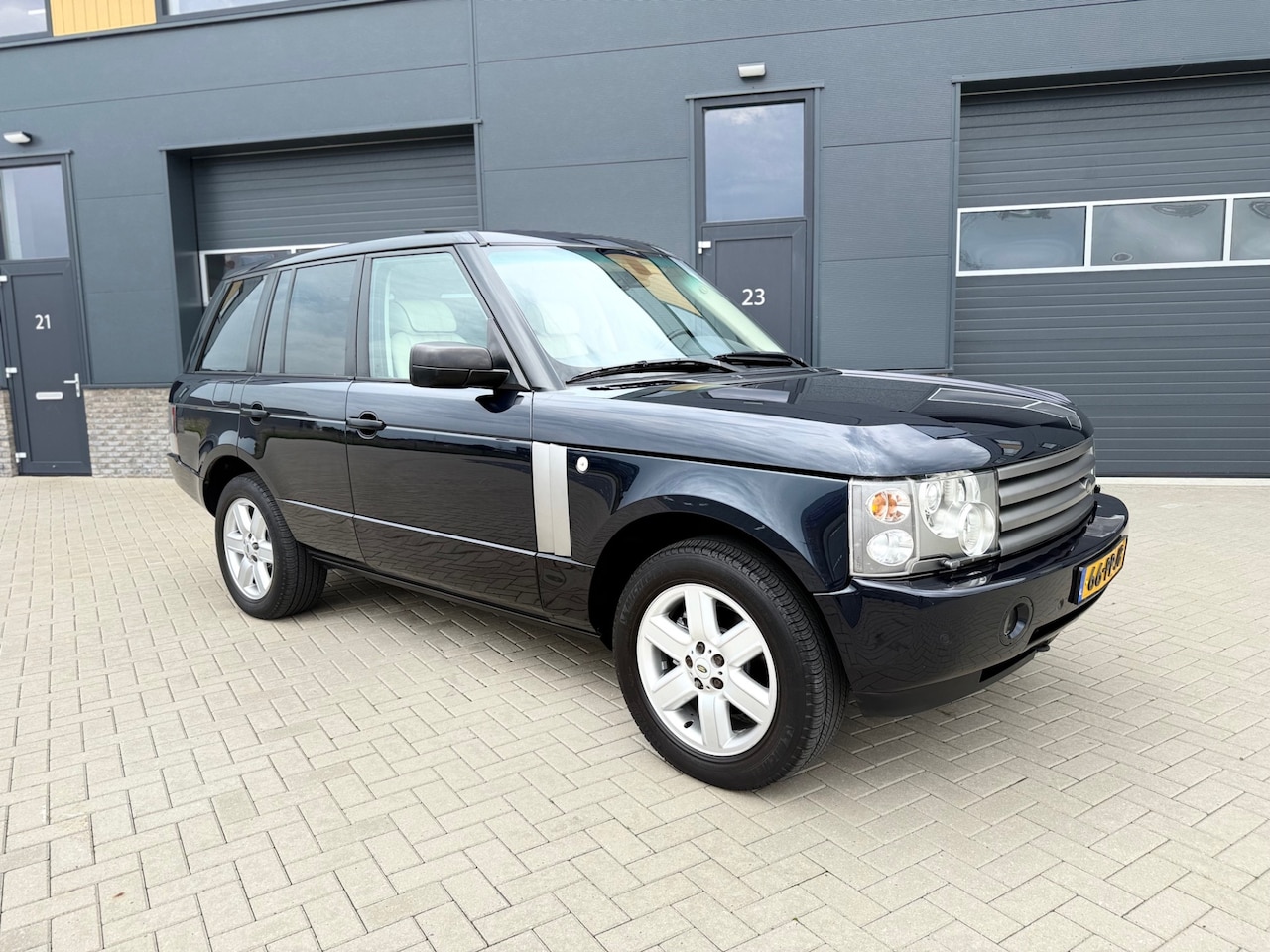 Land Rover Range Rover 4.4 V8 Vogue Autobiography Pack Youngtimer NL ...