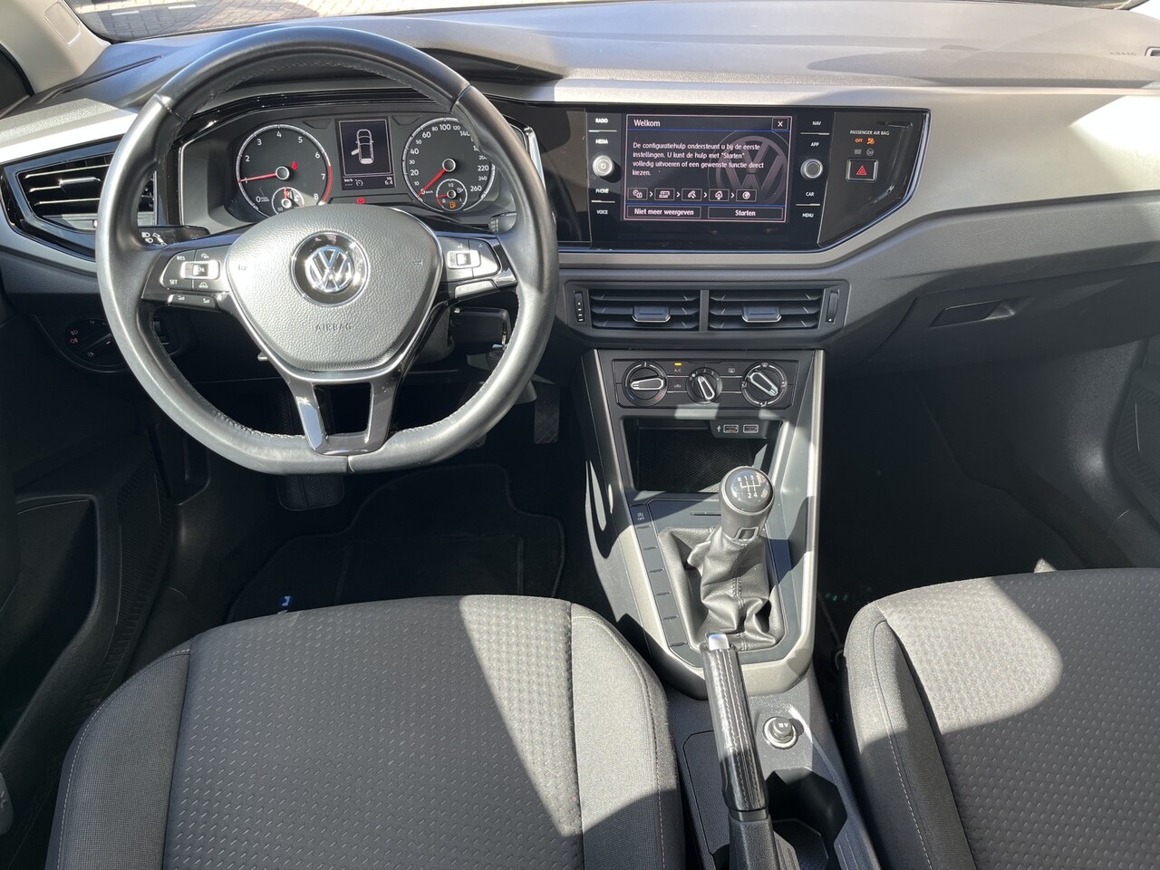 Volkswagen Polo 1.0 MPI Comfortline / CRUISE CONTROL/ APP-CONNECT/ NAVI ...