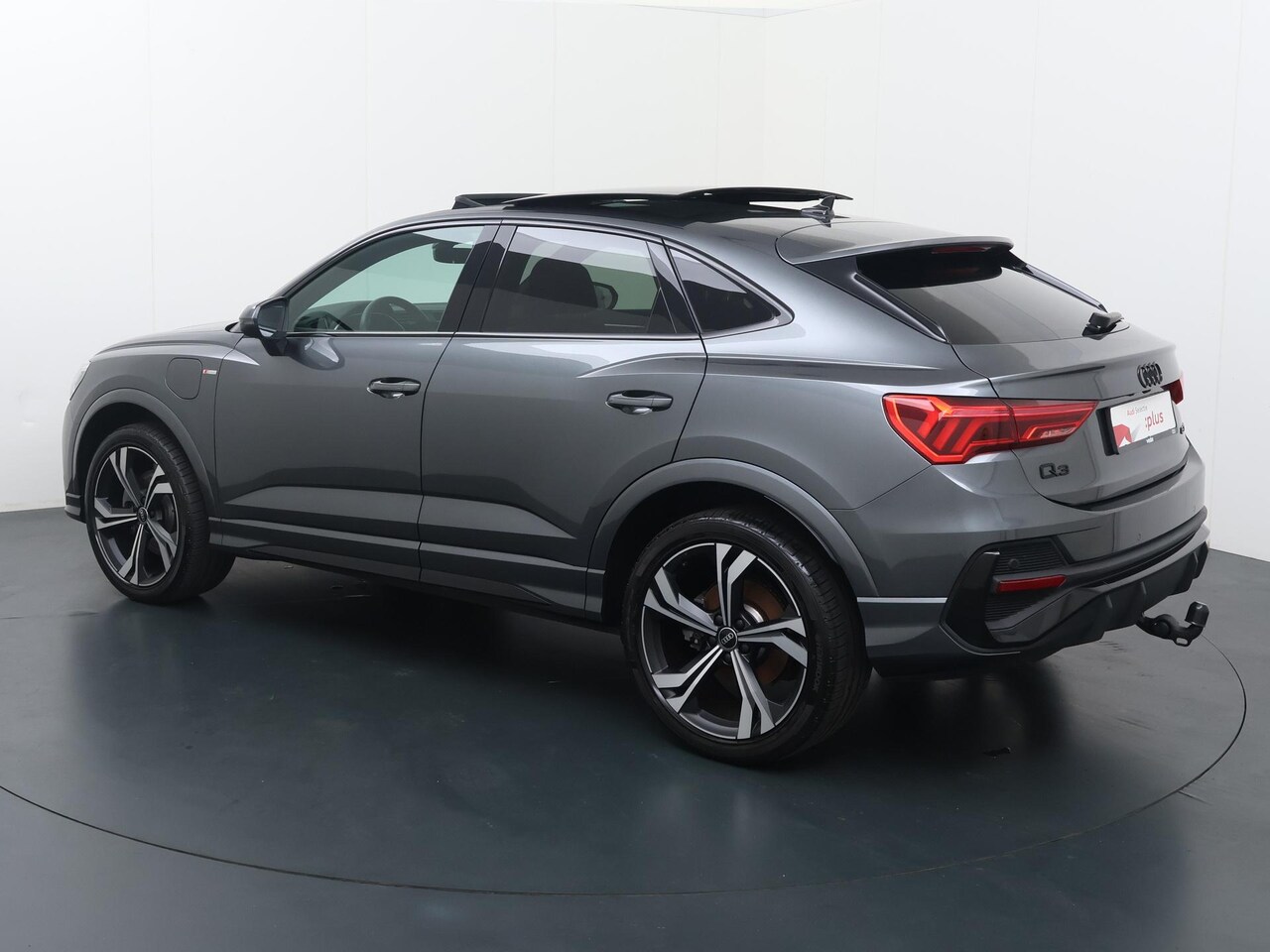 Audi Q3 Sportback 45 TFSI e S Edition | 245 PK | SoH 89% | Trekhaak ...