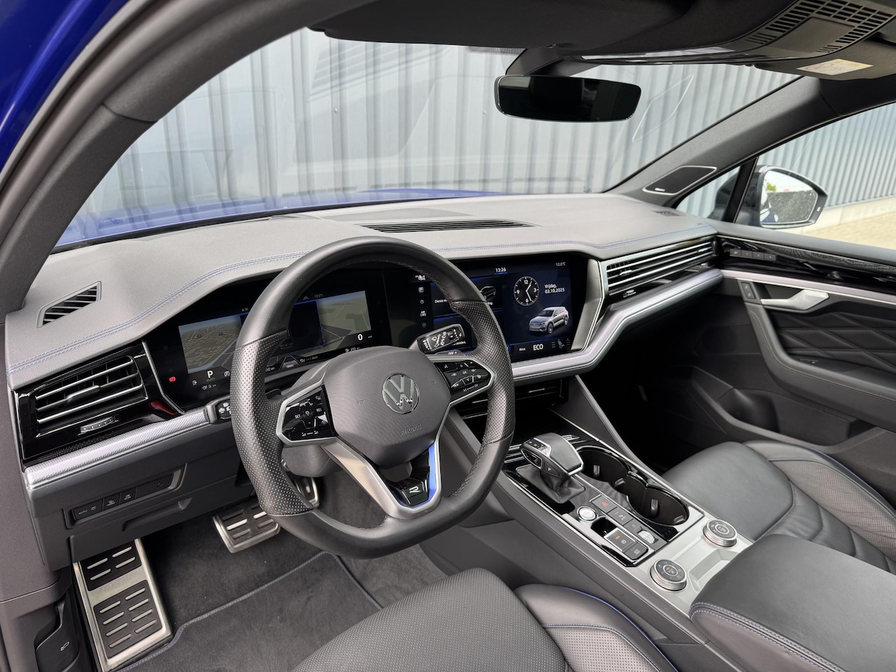 Volkswagen Touareg 3.0 TSi 4MOTION R 462PK | Full Option | Soft-close | Massage | Dynaudio 2023 ...