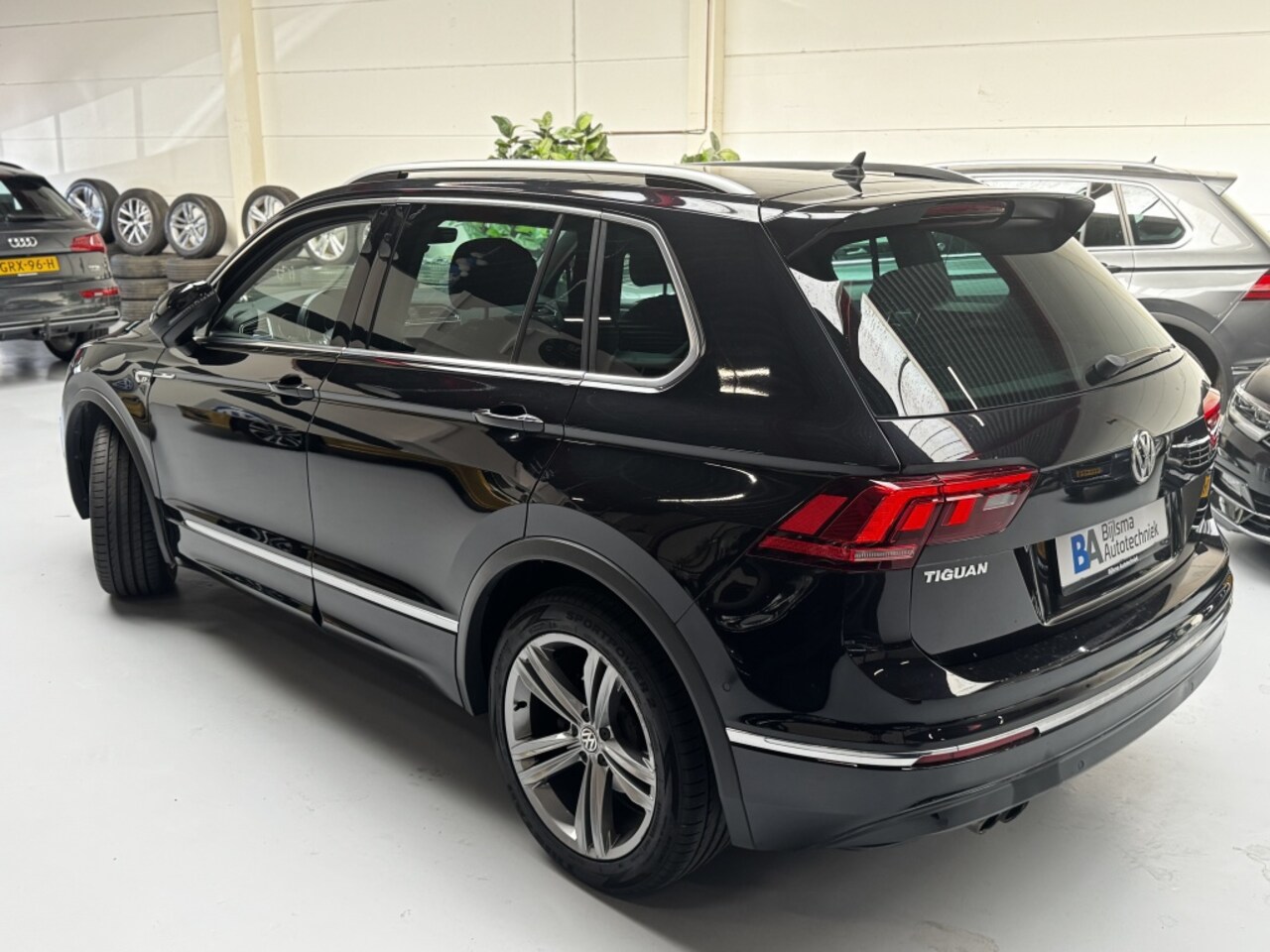 Volkswagen Tiguan 1.4 TSI | R-line | 360 graden camera | Lage kms 2018 ...