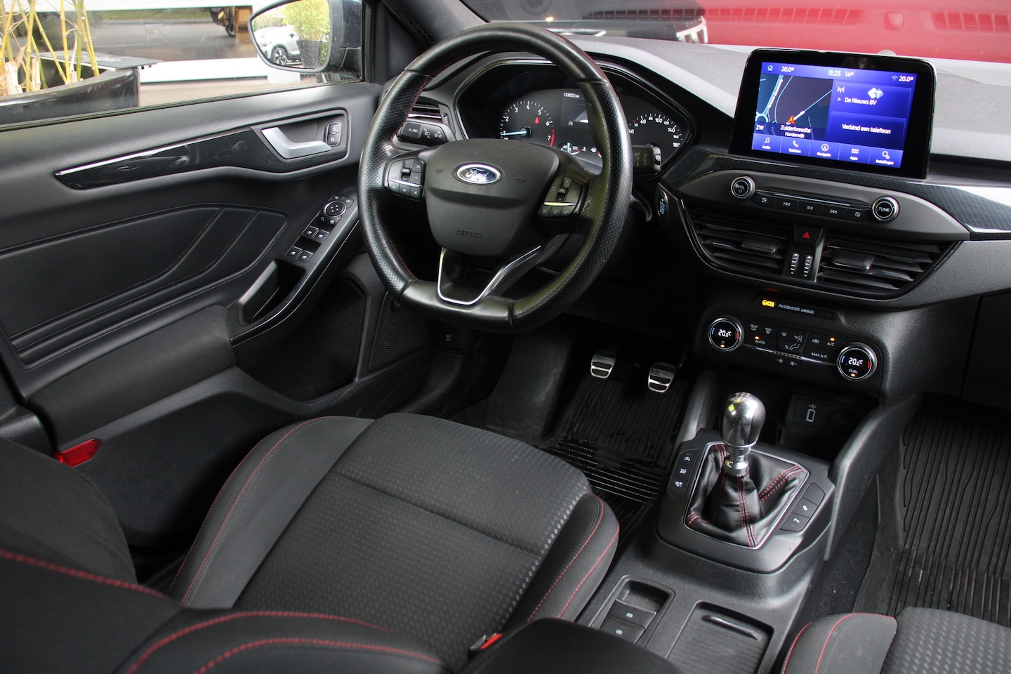 Ford Focus Wagon 1.0 EcoBoost ST Line Business | Elek. Trekhaak | Clima ...