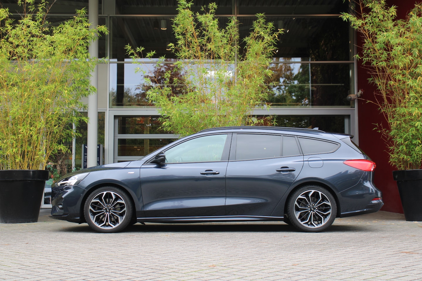 Ford Focus Wagon 1.0 EcoBoost ST Line Business | Elek. Trekhaak | Clima ...