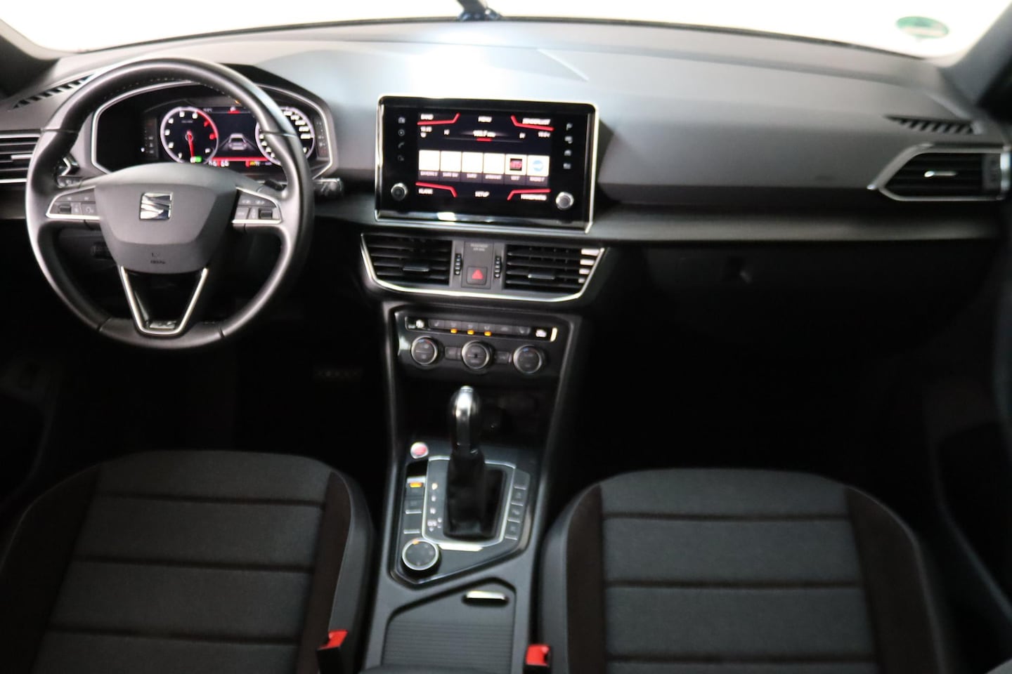 SEAT Tarraco 2.0 TSI 4DRIVE Xcellence 7-Persoons, Trekhaak, 360Camera ...