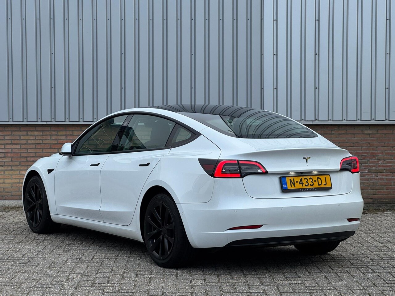 Tesla Model 3 Standard RWD Plus 60 kWh LFP/ Facelift 2021 Elektrisch ...