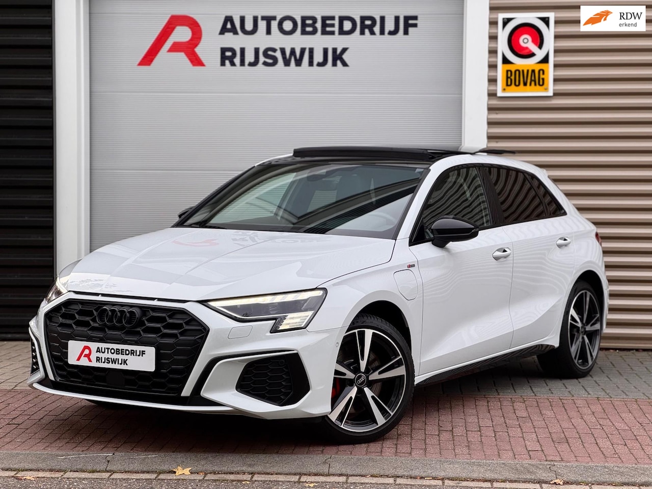 Audi A3 Sportback 45 TFSI e S Competition Pano/Matrix/RS zetels/B&O/HuD ...