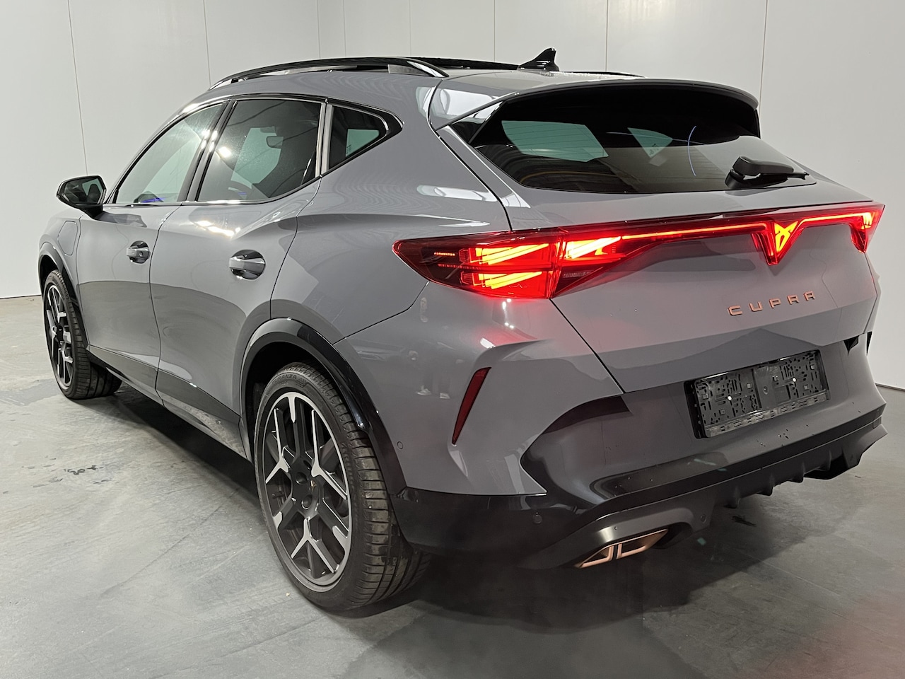 CUPRA Formentor 1.5 TSI e-Hybrid VZ Performance / AUTOMAAT/ PANO/ 272PK/ GARANTIE TM 02-2027 ...