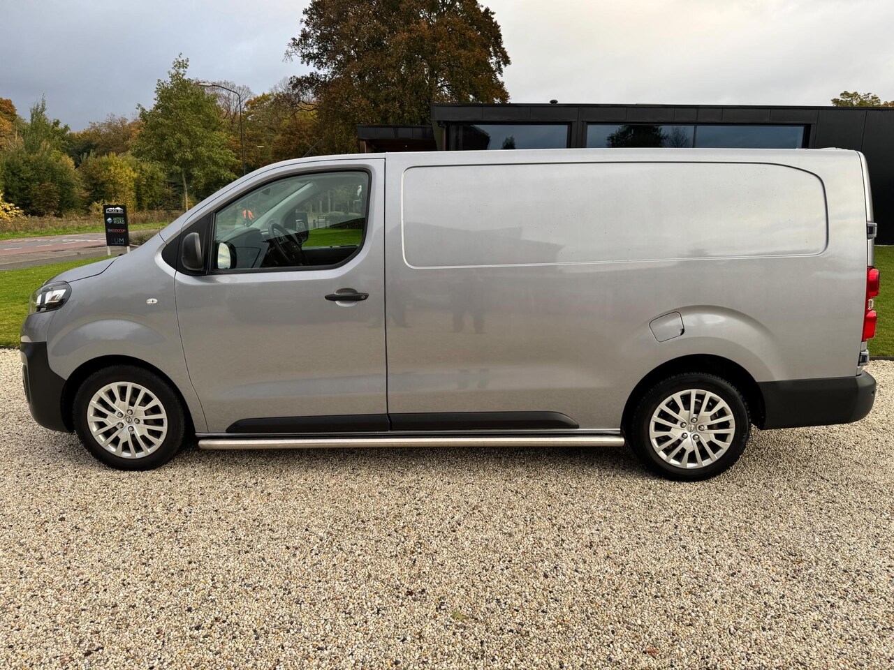 Opel Vivaro 2.0 CDTI L3H1 Edition 144pk 36.360KM 2022 Diesel - Occasion te koop op AutoWereld.nl