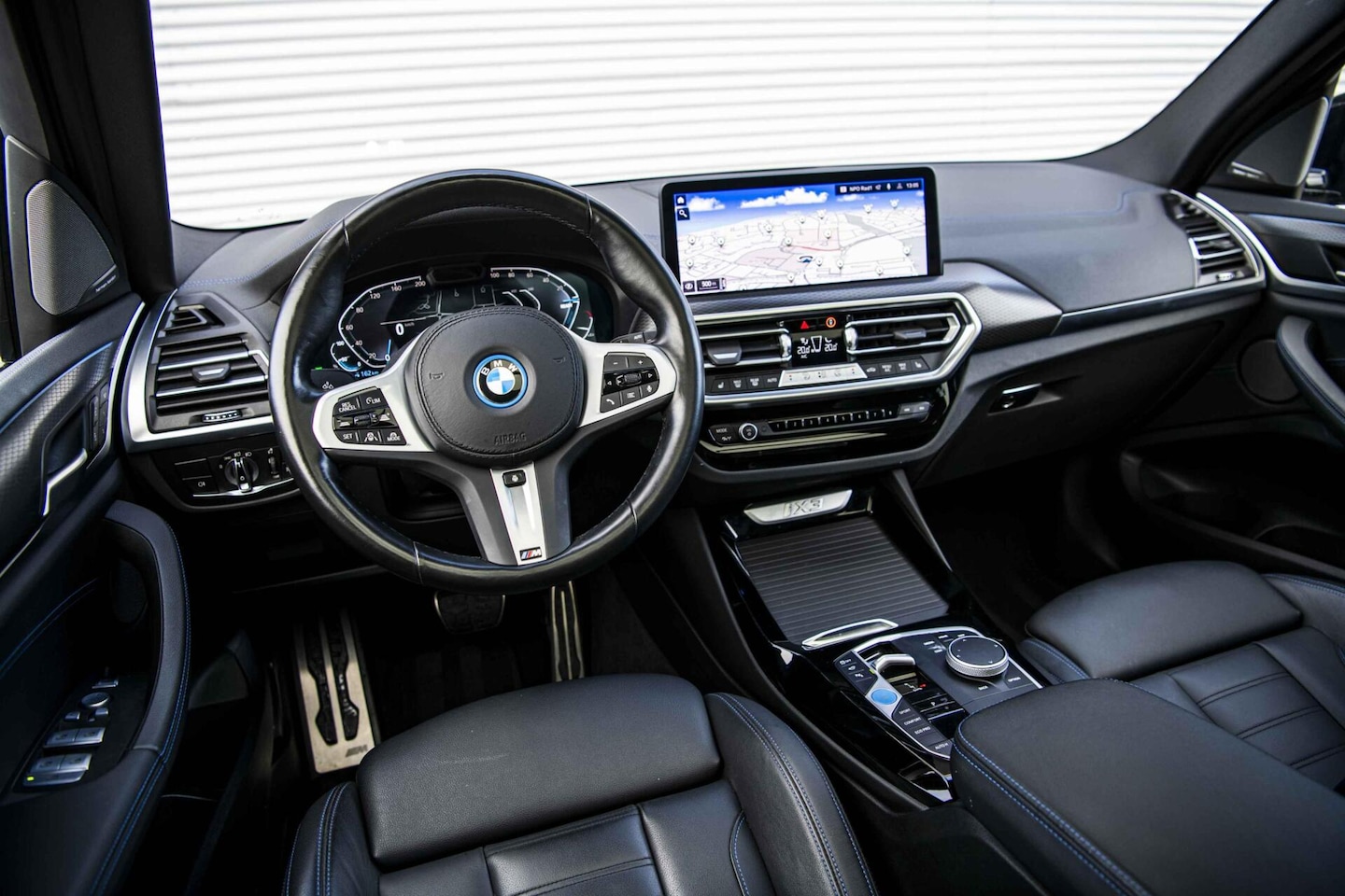 BMW iX3 High Executive 80 kWh | M Sport | Full Option | Panodak | Laser | Driving Assistant Prof ...