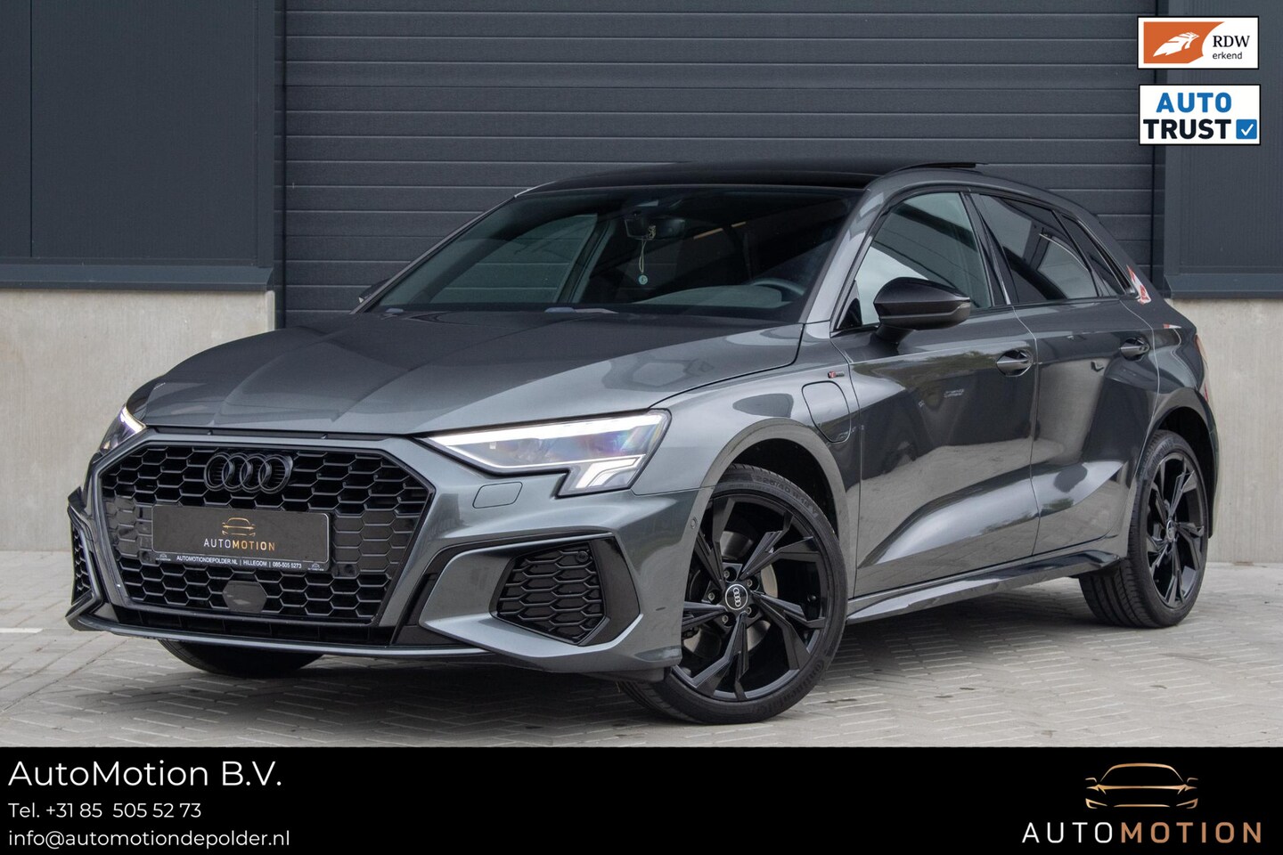 Audi A3 Sportback 40 TFSIe S Comp. S3 PANO B&O S line Camera Dode hoek ...