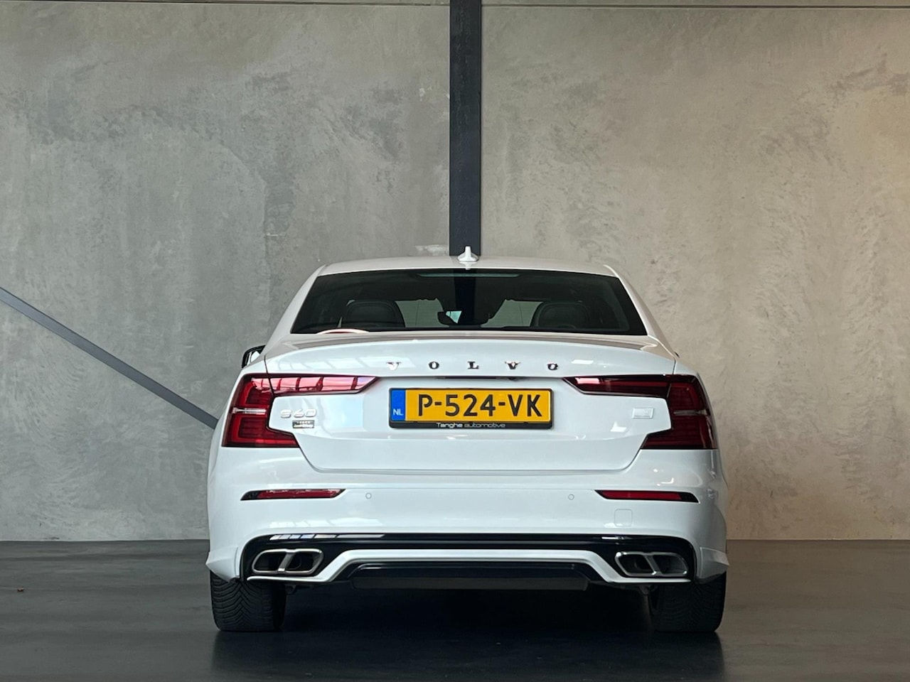 Volvo S60 2.0 Recharge T8 AWD R-Design, Xenium, Massage, Leer 2020 Hybride - Occasion te koop op ...