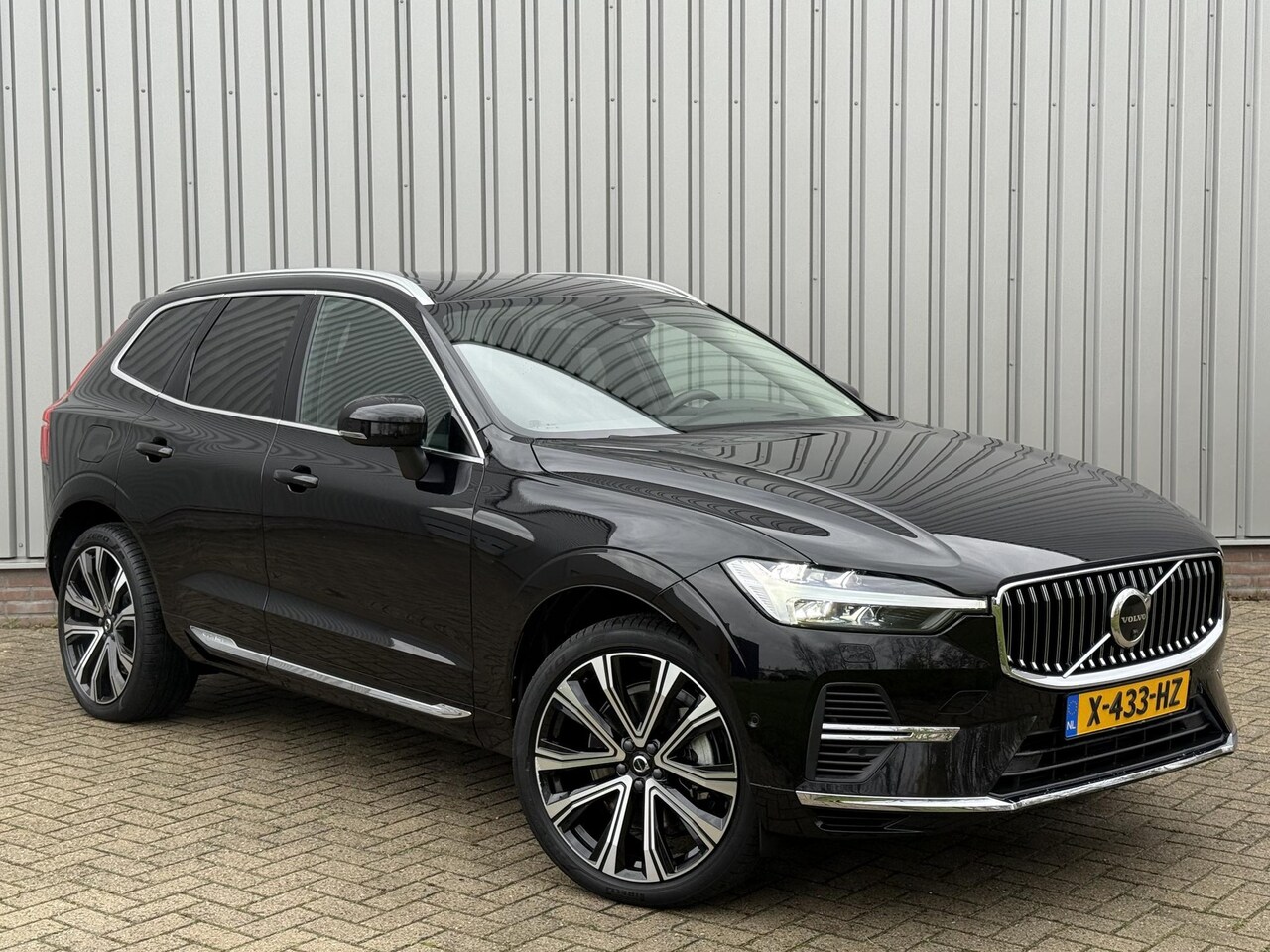 Volvo XC60 2.0 T8 Plug-in hybrid AWD Ultimate Bright | Schuif/kanteldak ...