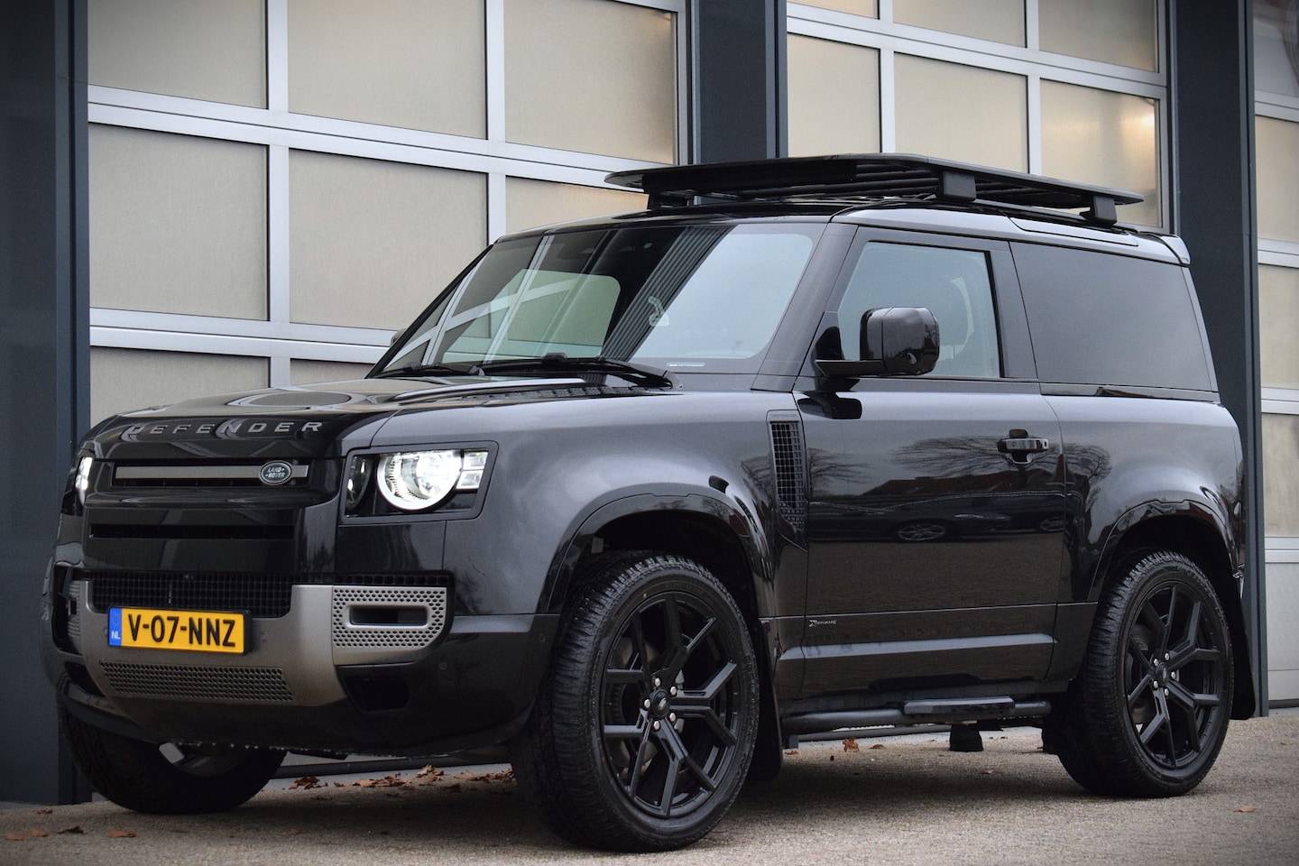 Land Rover Defender Hard Top 3.0 D200 90 MHEV X-Dynamic S Grijs ...