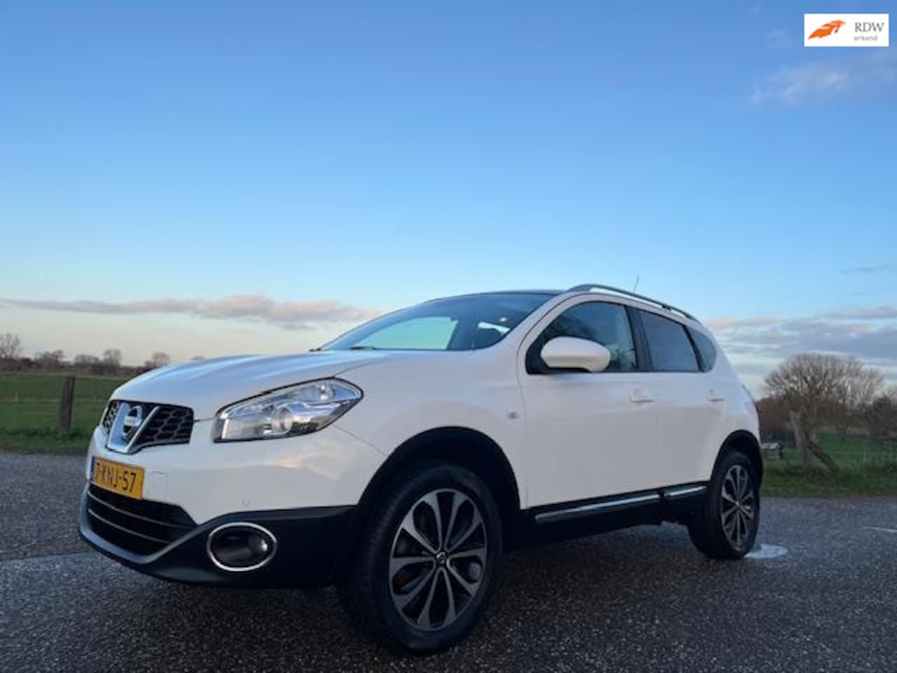 Nissan Qashqai 1.6 Acenta panorama dak /navi/acgteruit camera/th 172487 ...