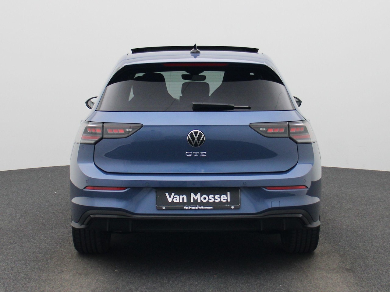 Volkswagen Golf 1.5 eHybrid GTE 272 PK | Panoramdak | 18 Inch Catania ...