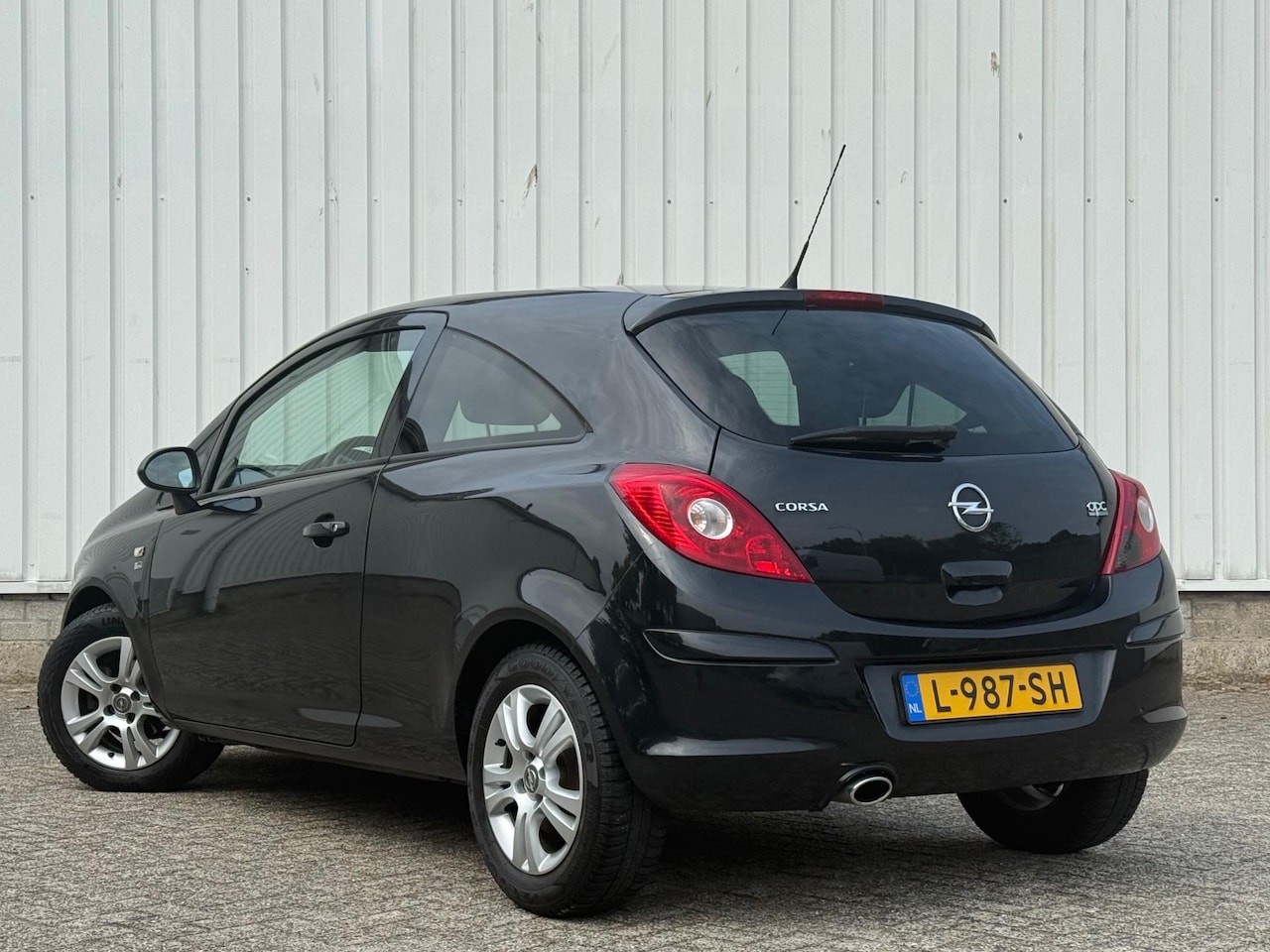 Opel Corsa 1.4-16V (150AdamOpel)Cruise, StuurVerwarming ...