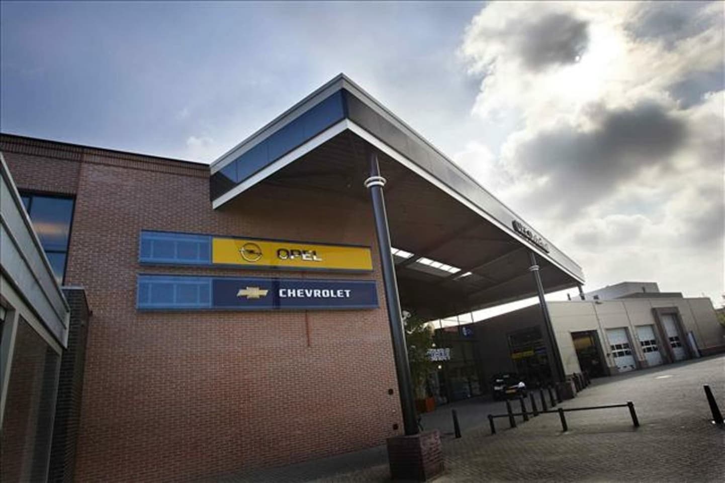 Peugeot 2008 1.2 PureTech Blue Lease Allure | Camera | Stoelverwarming ...