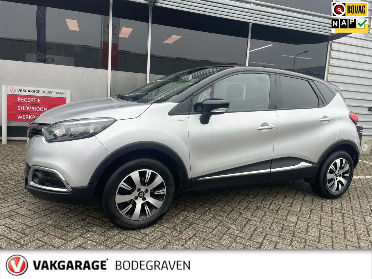 Renault Captur 0.9 TCe Limited / 2-Tone / trekhaak 2016 Benzine ...