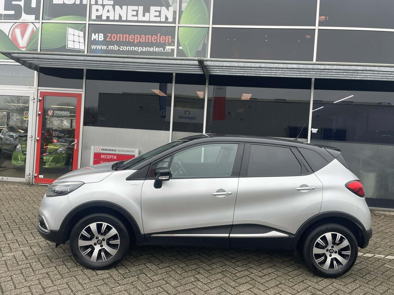 Renault Captur 0.9 TCe Limited / 2-Tone / trekhaak 2016 Benzine ...