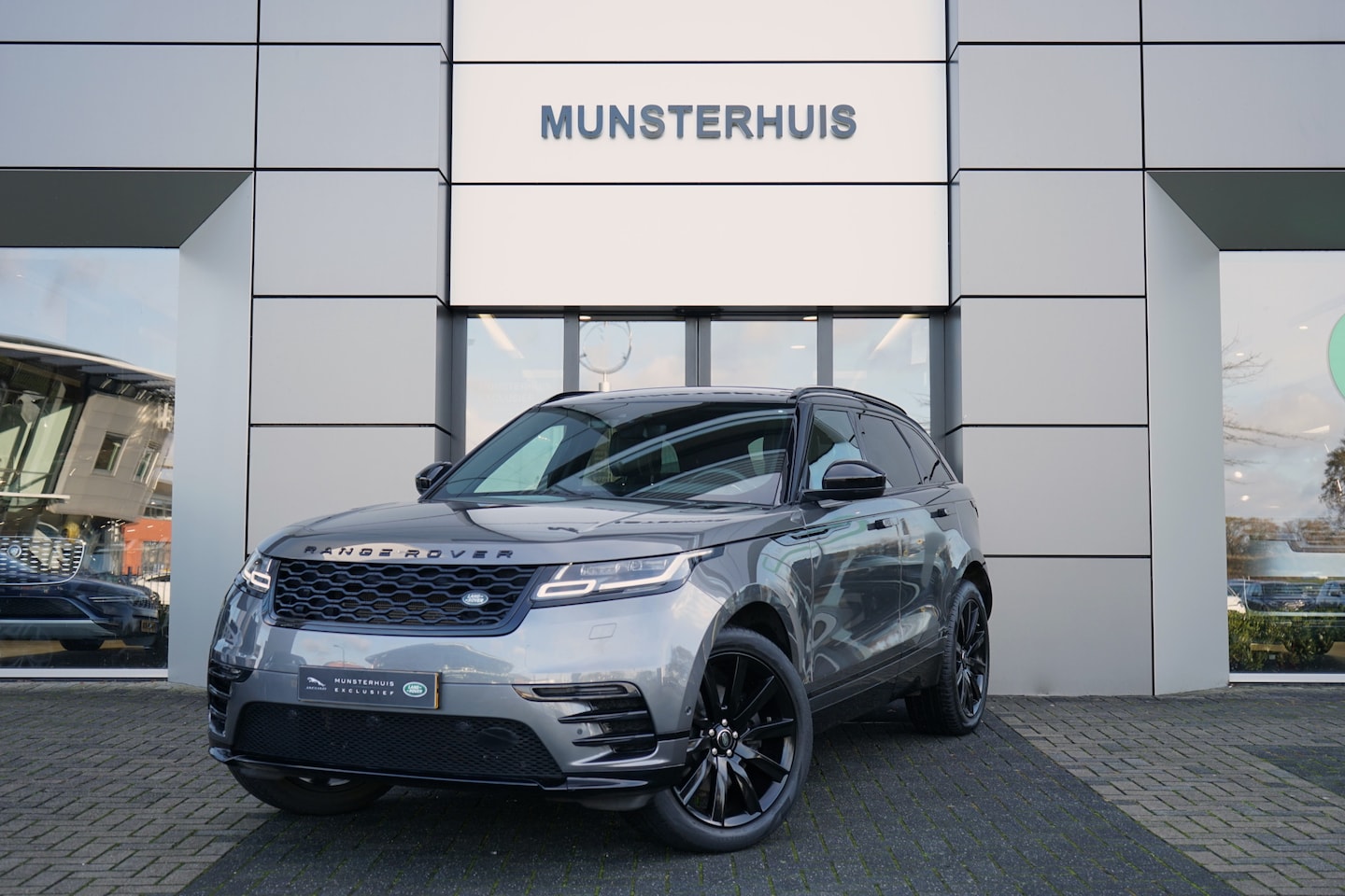 Land Rover Range Rover Velar 2.0 P300 Turbo AWD R-Dynamic SE | Adaptive ...