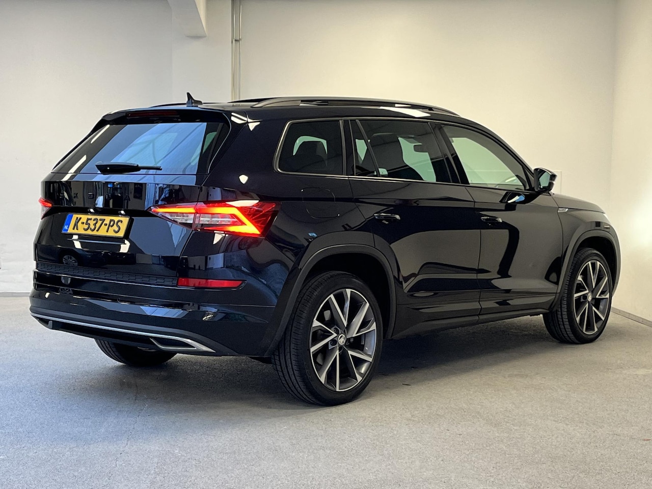 Skoda Kodiaq 1.5 TSI Sportline 7p. | PANO | CANTON | 1e-EIG | 20"LMV ...