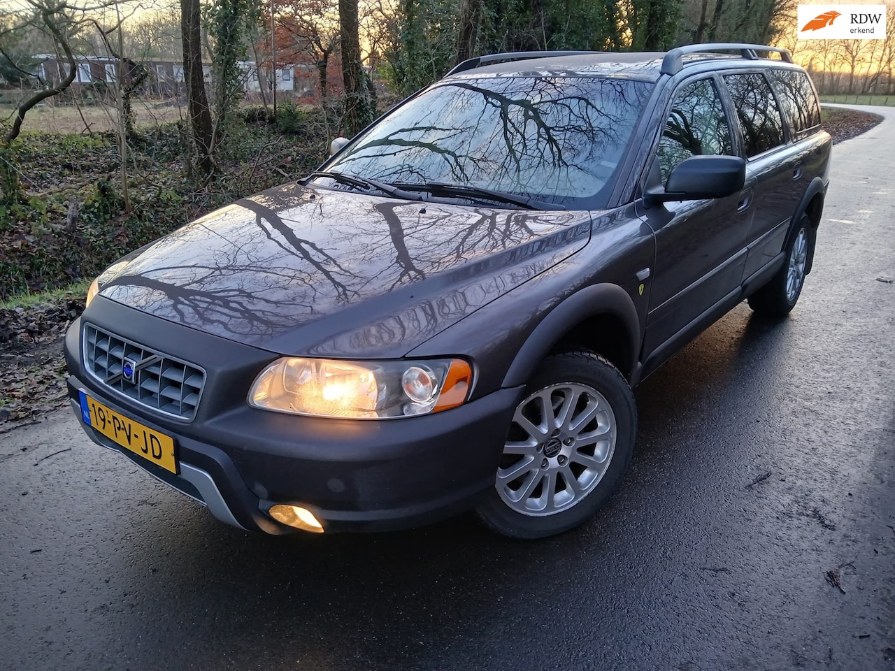 Volvo XC70 2.5 T Kinetic 2005 Benzine - Occasion te koop op AutoWereld.nl