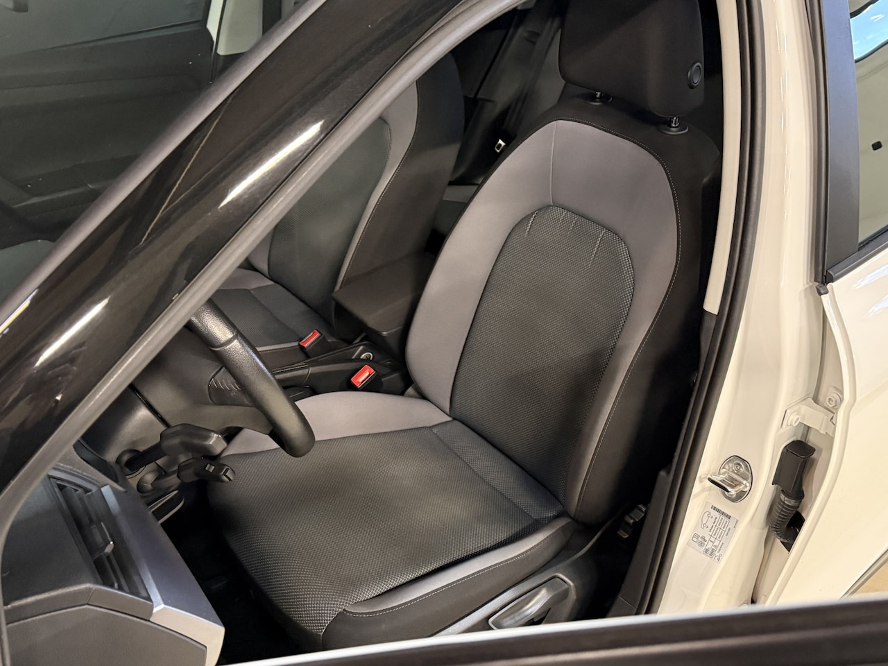 SEAT Arona 1.0 TSI Style | Adaptive cruise | Carplay | Dodehoek sensor ...