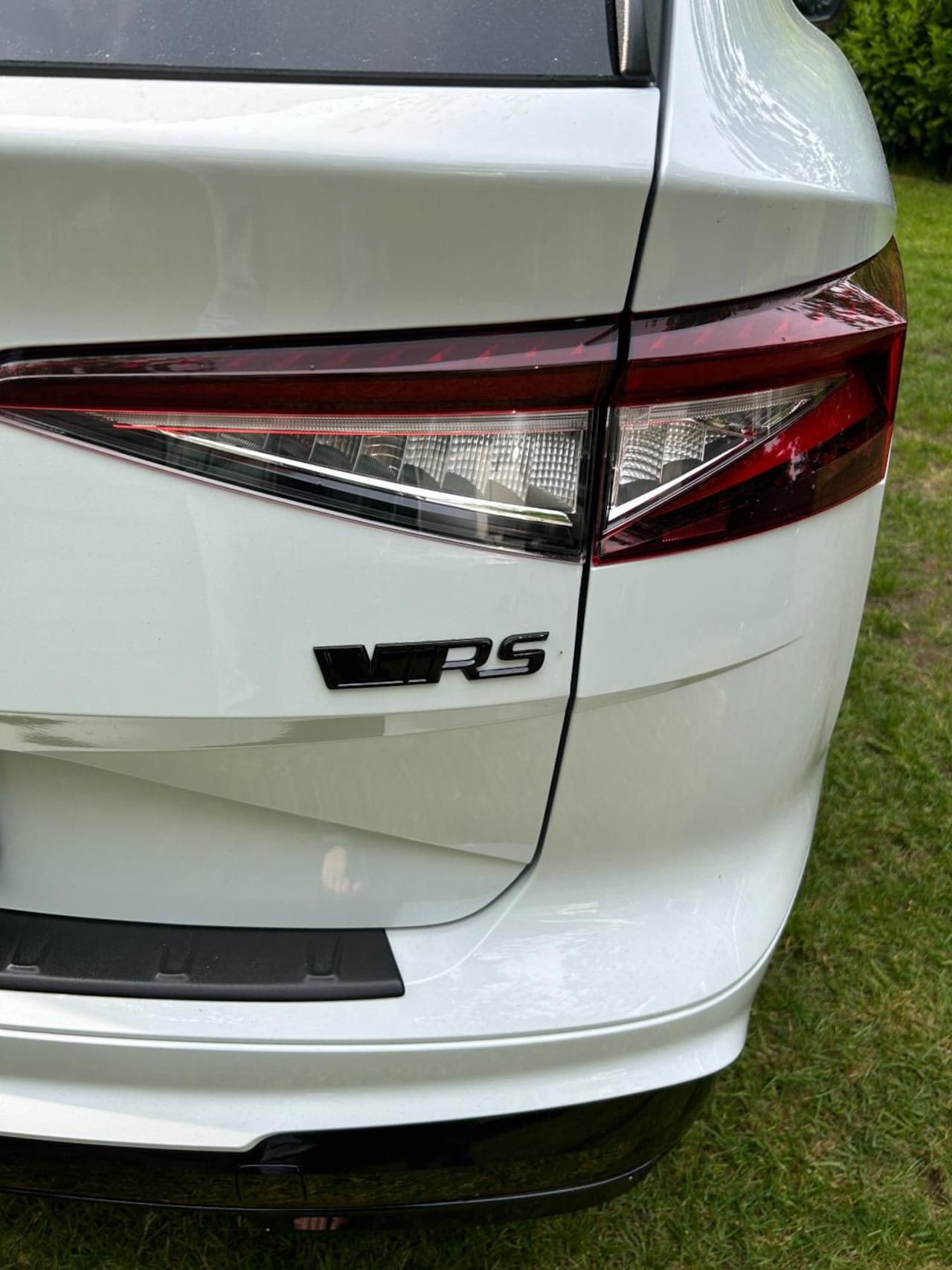 Skoda Enyaq iV RS Edition 82kWh 220Kw/300Pk 4X4 Exclusief, uiterst ...