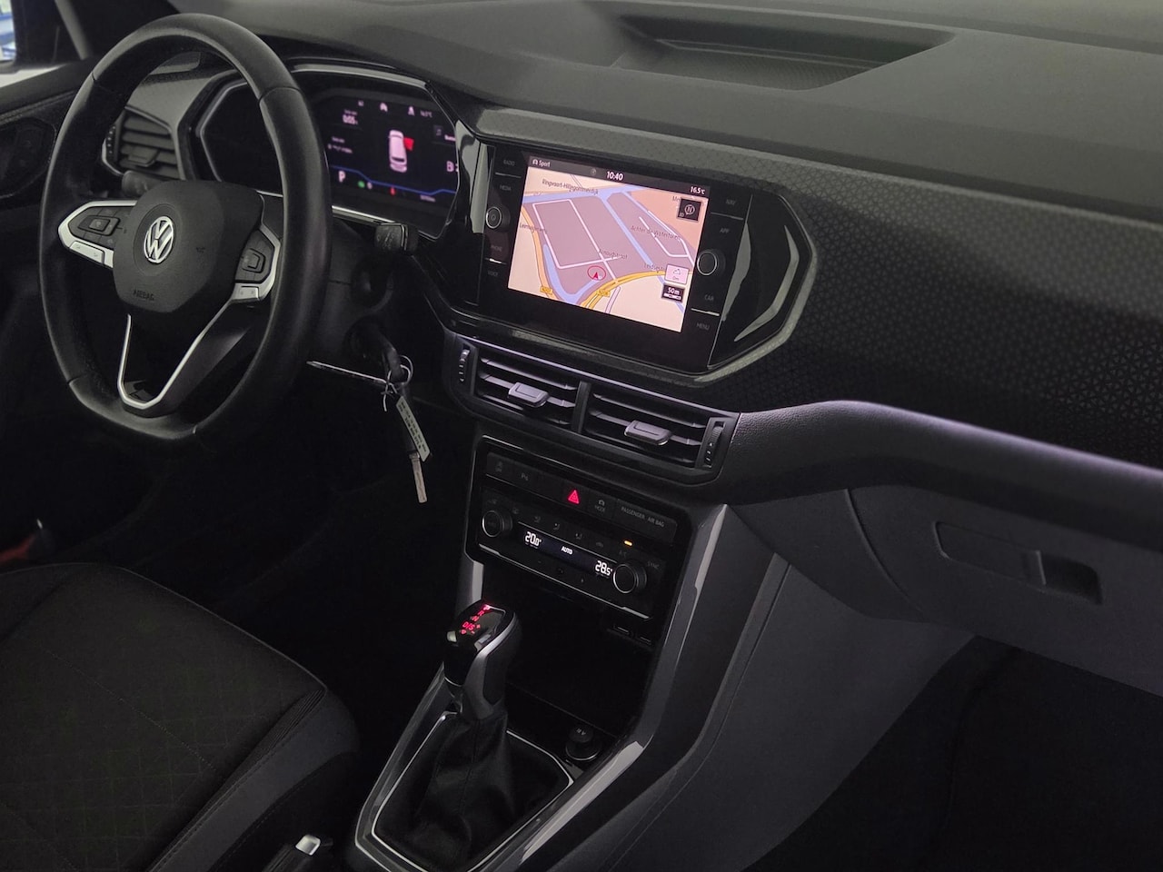 Volkswagen T-Cross 1.0 TSI Style | R-Line | LED Koplampen | Virtual ...