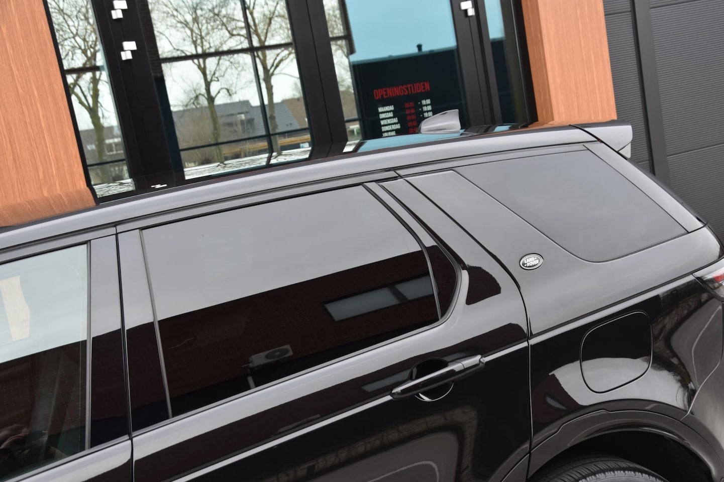 Land Rover Discovery Sport P300e 1.5 R-Dynamic SE PANODAK|TREKHAAK ...