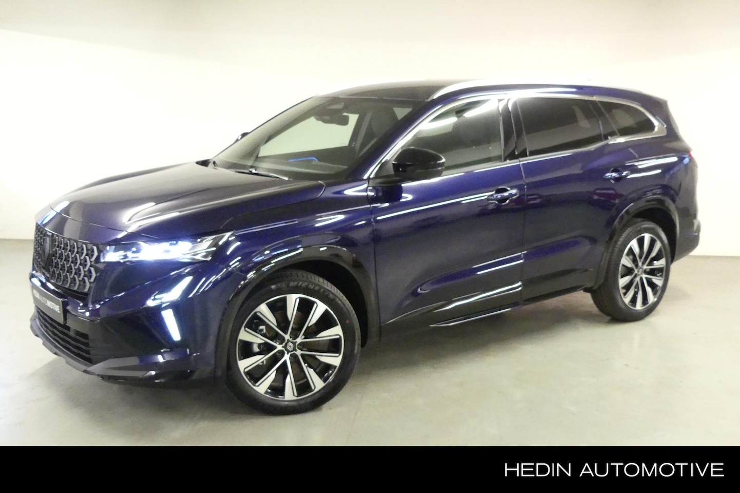 Renault Espace E-Tech full hybrid 200 techno 7p. | pack around view ...