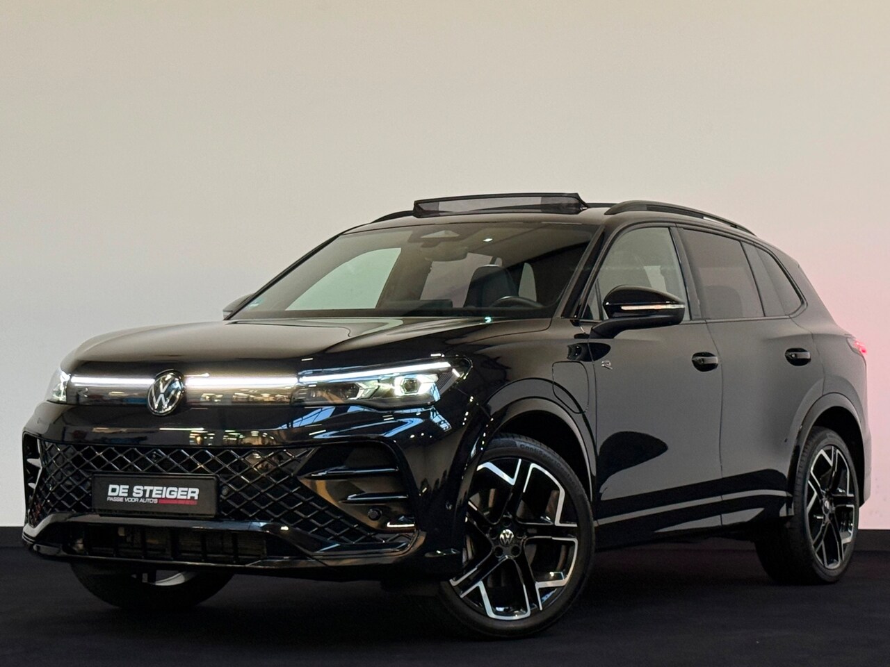 Volkswagen Tiguan R Line Black Style