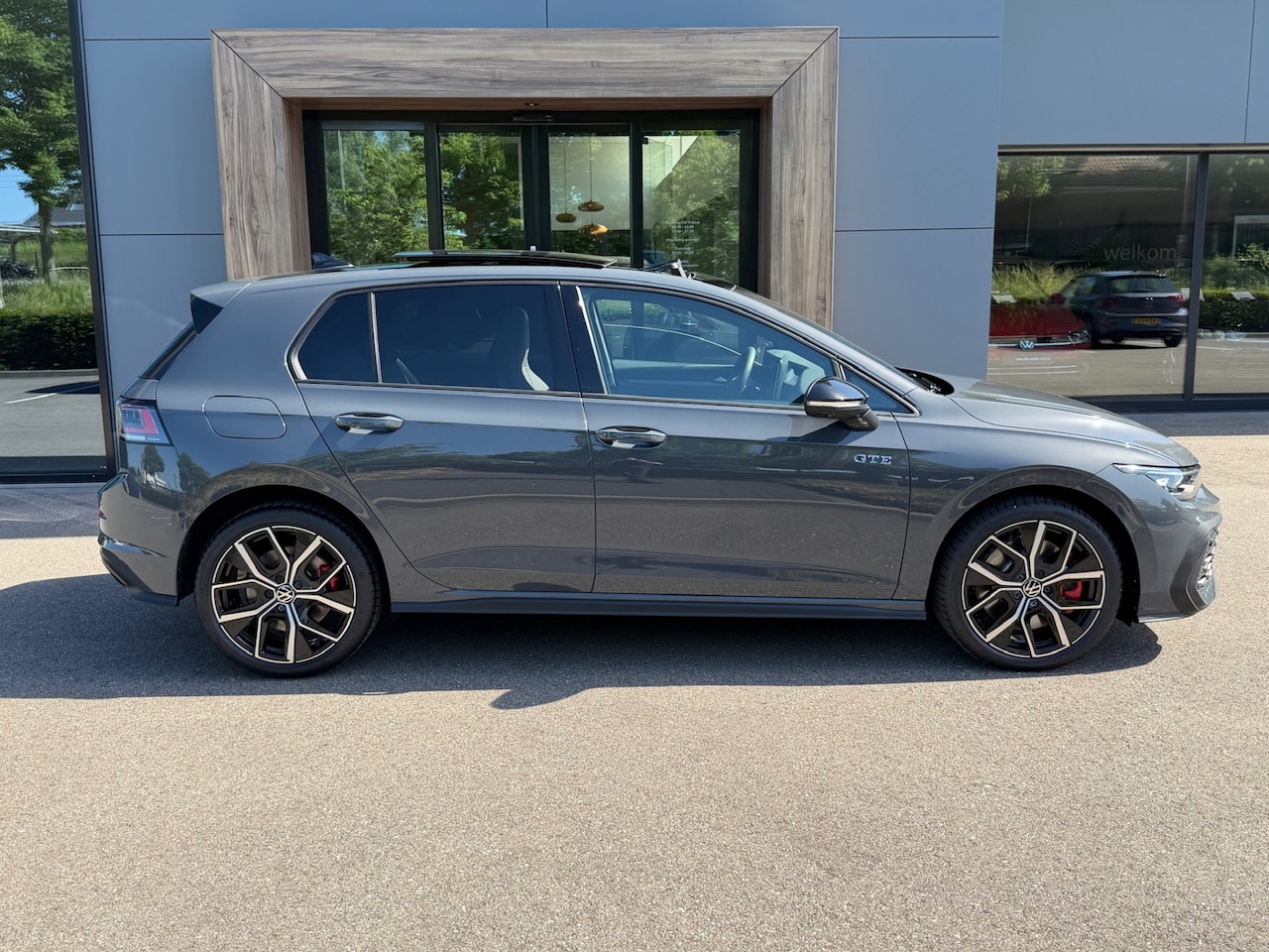Volkswagen Golf 1.5 eHybrid 272pk GTE | Panoramadak | Leder | 360 ...